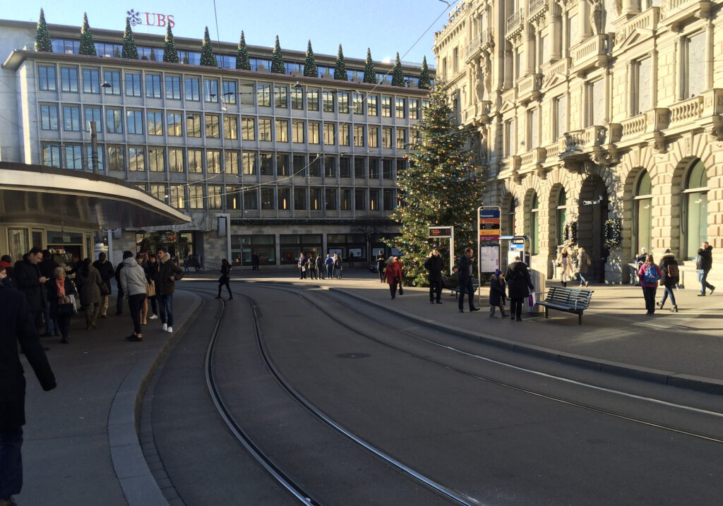 Last-Minute-Einstieg von UBS bei CS? – Inside Paradeplatz