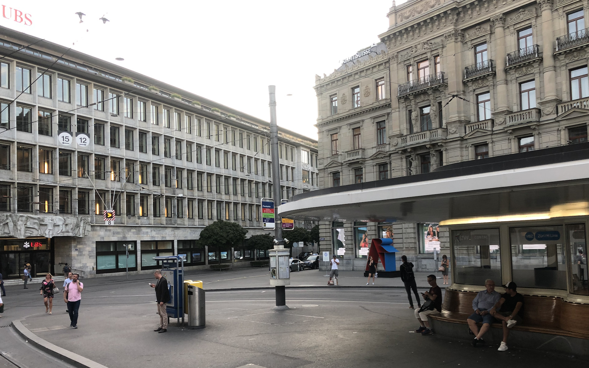 Grounding 2.0 – Inside Paradeplatz