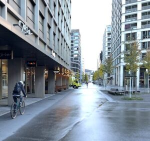 Gerangel um Platz im UBS-Office: Buchen um 00:01 – Inside Paradeplatz